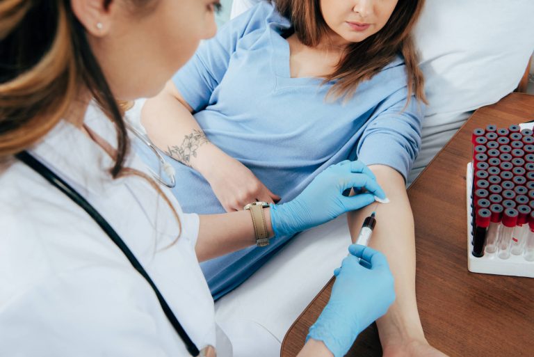 How To Become a Phlebotomist in 5 Simple Steps (It's Cheap & Easy)